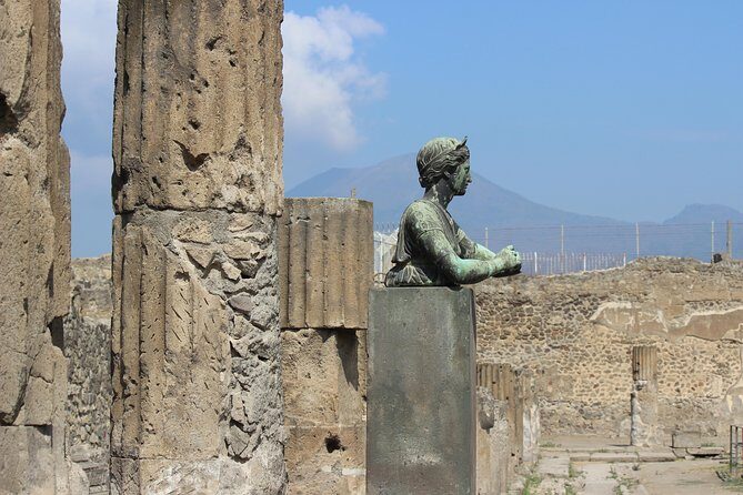 Pompeii and Vesuvius from Naples. Private activity - FAQ