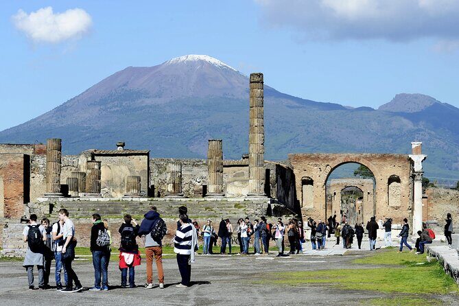Pompeii and Vesuvius Small Group Tour From Naples with Pizza - Summary