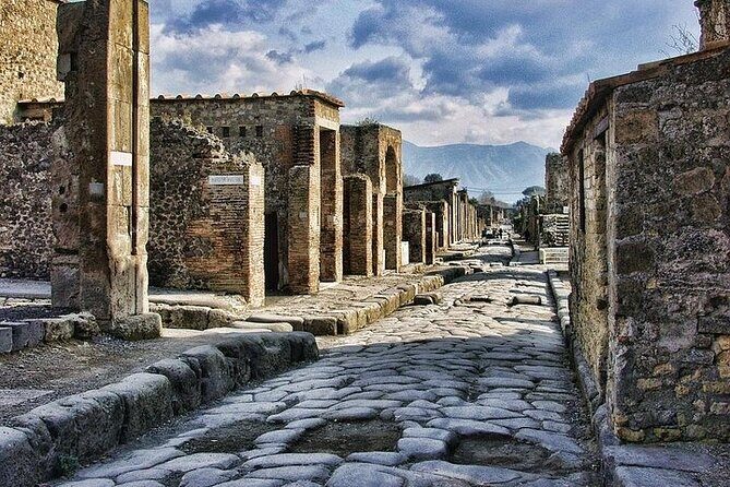 Pompeii half day tour from Naples - FAQ