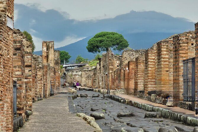 Pompeii private tour from Naples. The best choice for cruisers - Pompeii Private Tour from Naples: The Ideal Choice for Cruisers