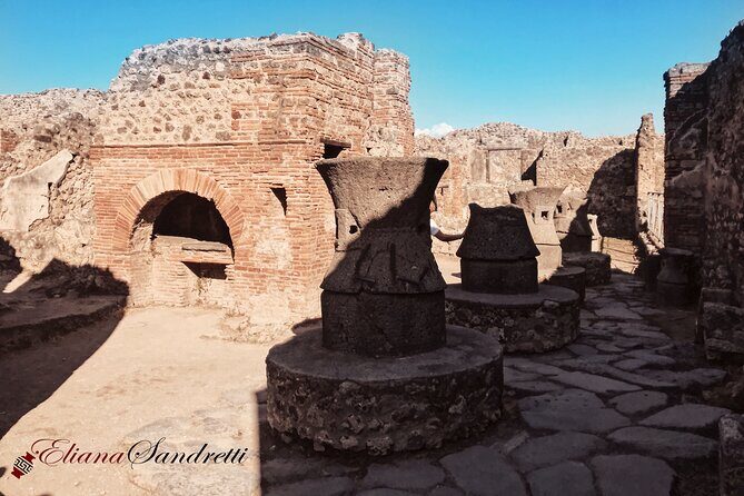 Pompeii Private Tour with an Archaeologist and Skip The Line - Reviews in Action