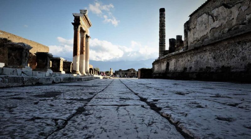 Pompeii: Semi-private tour with an Archeologist Guide - Why This Tour Works for You