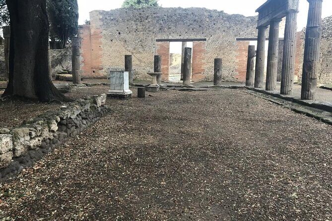 Pompeii Small Group Guided Tour with Skip-the-line Admission - Final Thoughts: Is This Tour for You?