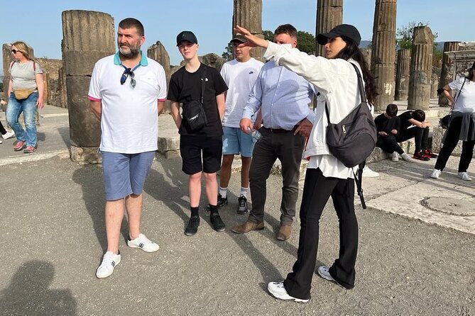 Pompeii Sorrento Positano Drive - Transportation and Group Size