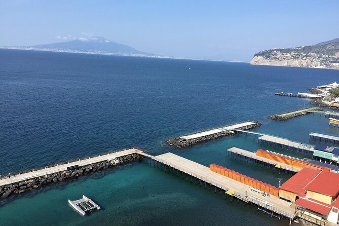 Pompeii-Sorrento-Positano tour from Naples, with licensed guide included - Practical Tips and Considerations