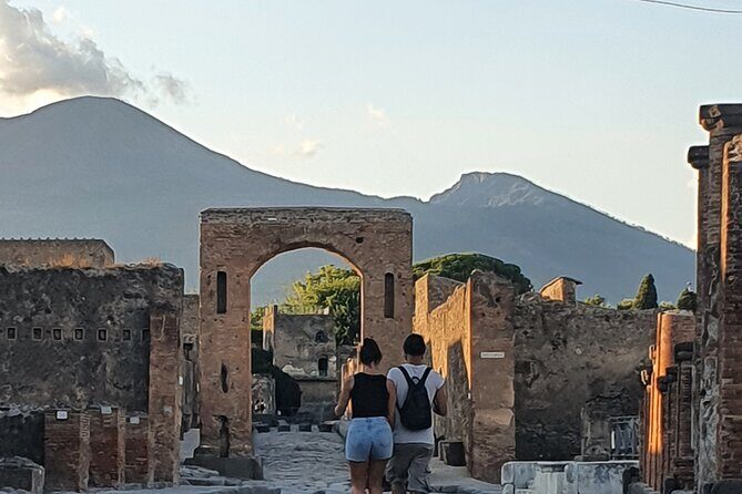 Pompeii tour at sunset time - A visit away from the crowds - Key Points