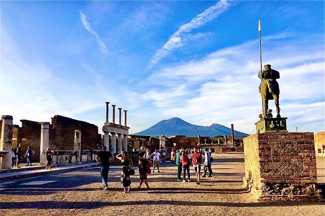 Pompeii & Vesuvius with Lunch & Wine Tasting from Positano - FAQs