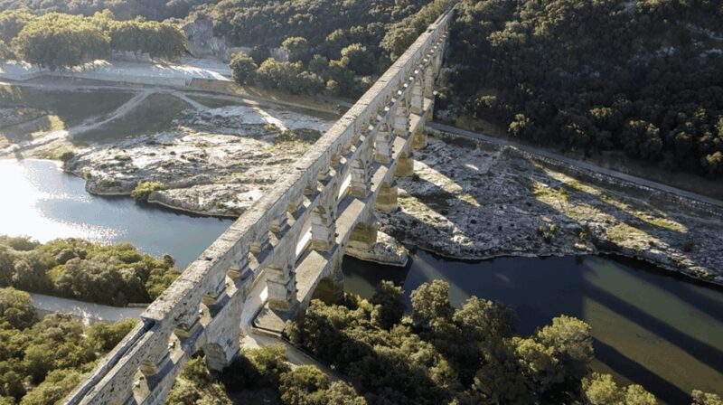 Pont du Gard: Private Guided Tour - Visiting the Museum