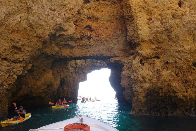 Ponta da Piedade Costal cruise and Caves-2h - FAQ