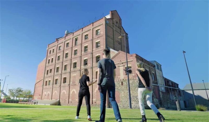 Port Adelaide: Walking Tour with Food Tasting & Drinks - Itinerary Breakdown: What to Expect
