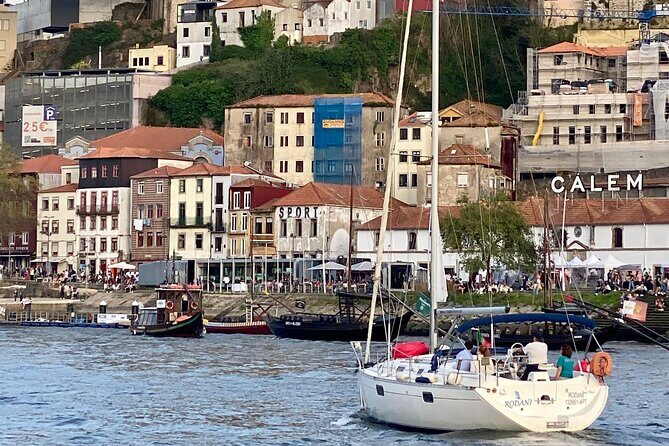 Port : Douro River Cruise (2 h)  Wine & Scenic Views - A Coastal Detour and Optional Extra