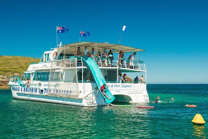 Port Stephens: Broughton Island Cruise - Exploring Broughton Island