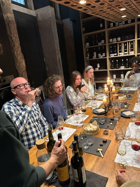 Port Wine class with 3 or 5 Port tasting and pairings - Introducing the Port Wine Class in Porto
