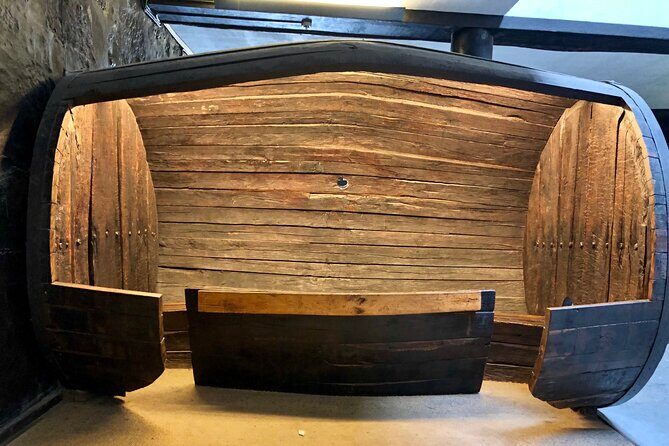 Port Wine Tour | 3 Cellars | 7 Tastings | 12 Participants Maximum - FAQs About the Port Wine Tour