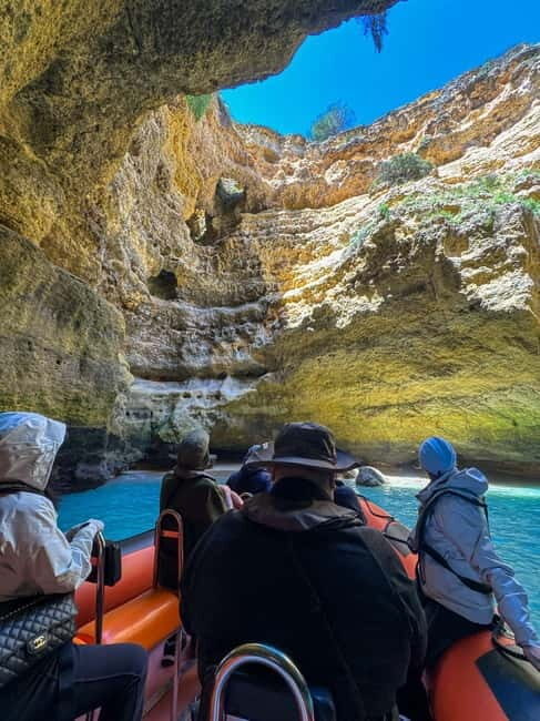 Portimão: Benagil Caves and Coastline Boat Tour - The experience of the guides