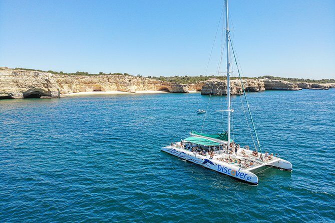 Portimao: Benagil Caves & Coastline - Catamaran - Key Points
