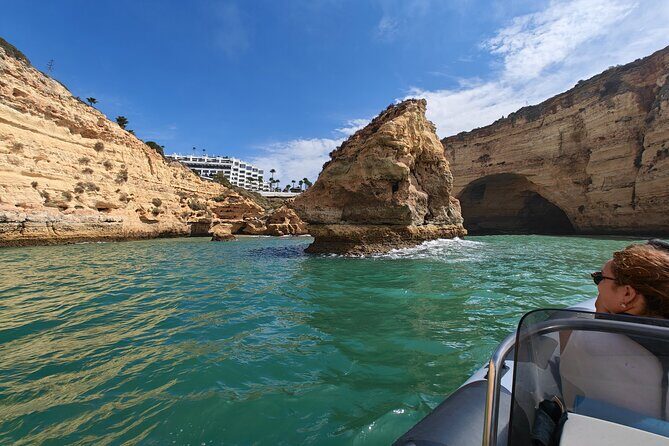 Portimão : Private Boat Tour through the Caves DE Benagil - FAQ