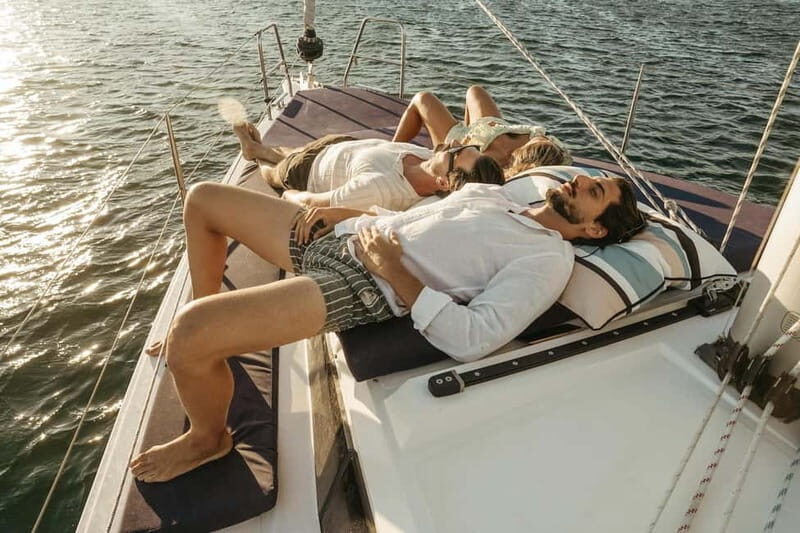 Portimao: Sunset Luxury Sail-Yacht Cruise - FAQs