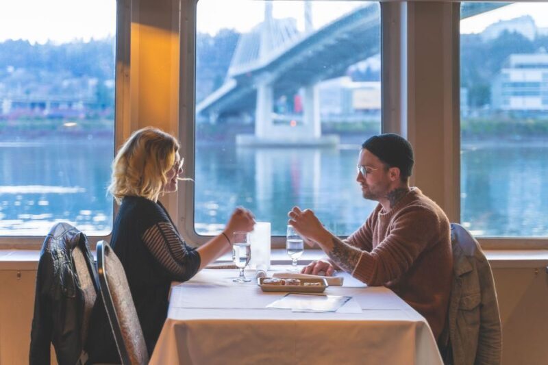 Portland: 2-hour Lunch Cruise on the Willamette River - The Itinerary: What to Expect on Your 2-Hour Cruise