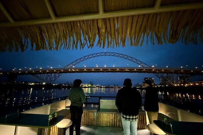Portland City Lights and Tiki Nights 1 Hour River Cruise - Key Points
