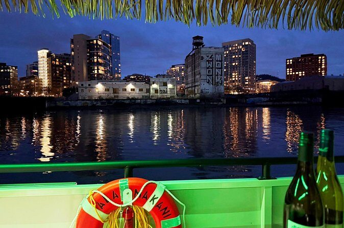Portland City Lights and Tiki Nights 1 Hour River Cruise - Who Should Consider This Tour?