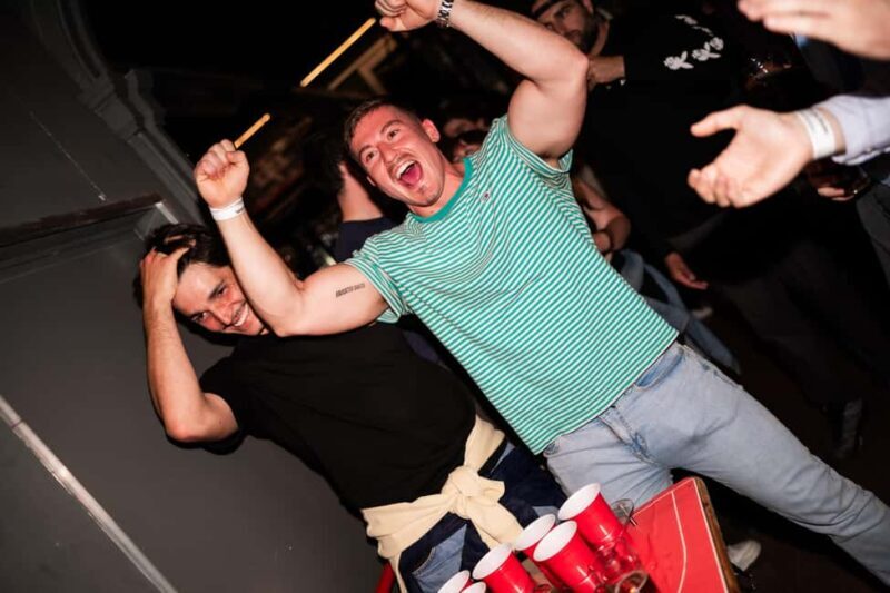 Porto: 4 Bar Pub Crawl, 7 Drinks, & Skip-the-Line Club Entry - Starting Point and First Impressions