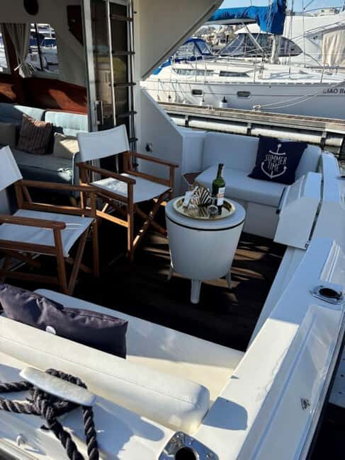 Porto: 6 Bridges Cruise, Welcome Drink & Sunset Option - Who Should Book This Tour?