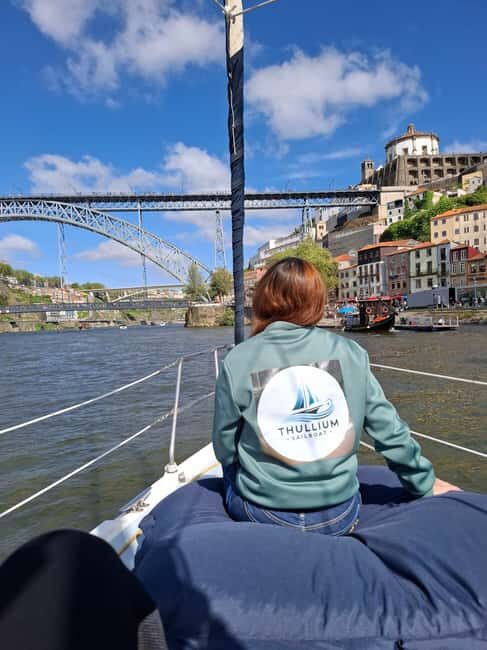 Porto, a cruise with open sails, drinks&snacks - The Crew and Atmosphere