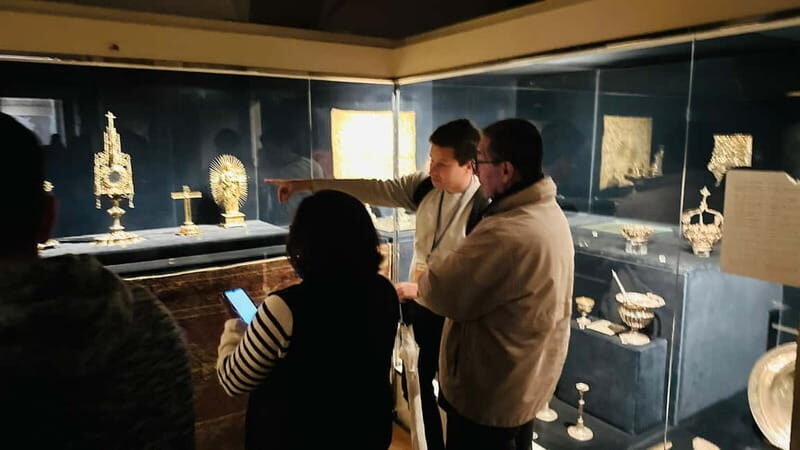 Porto Cathedral Guided Tour with Entrance Tickets - Additional Details and Practical Tips  