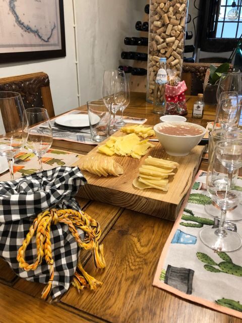 Porto: Cheese and Port Wine Tasting in a Unique Place - The Reviews Speak Volumes