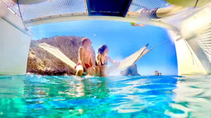 Porto Conte: Half-day catamaran tour with aperitif - To sum it up: