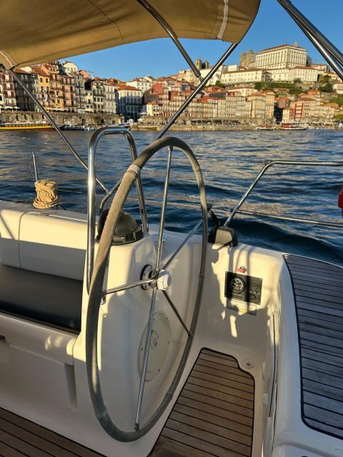 Porto: Douro river Boat tour with wine tasting (small group) - Key Points