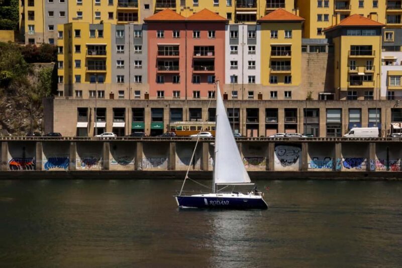 Porto: Douro River Cruise (2 h)  Wine & Scenic Views - Why Choose a Douro River Cruise in Porto?