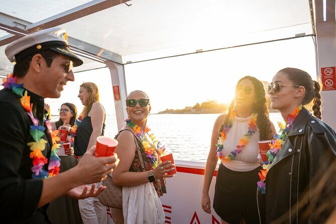 Porto: Douro River Party Boat with Sunset Option and 6 Bridges - FAQ
