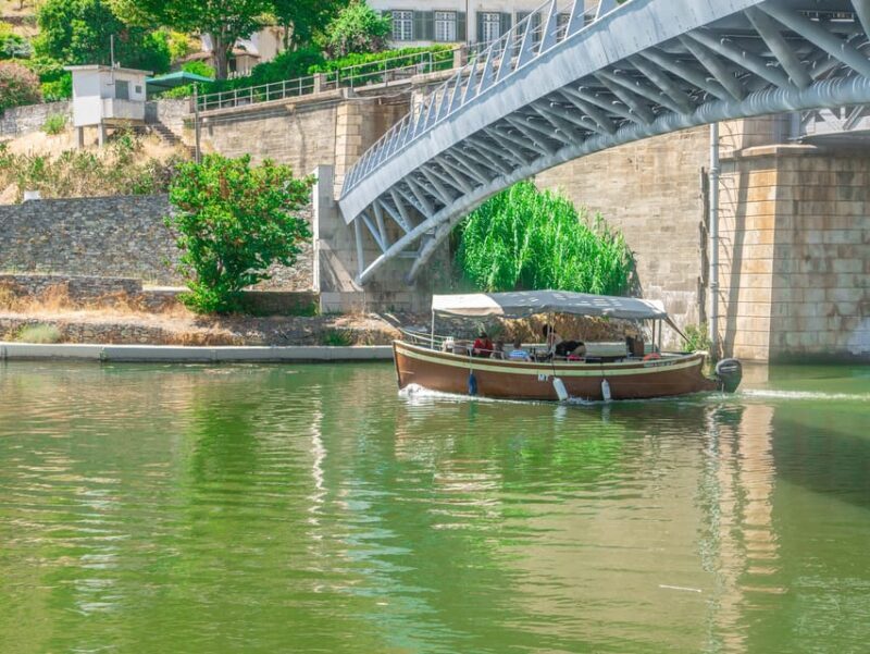 Porto: Douro Valley Private Tour, Tastings, Cruise & Lunch - Exploring the Douro Valley: A Full-Day Private Tour