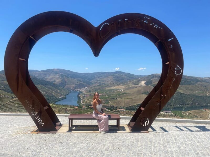 Porto: Douro Valley Wine Tour with a Sommelier & Boat Trip - Key Points