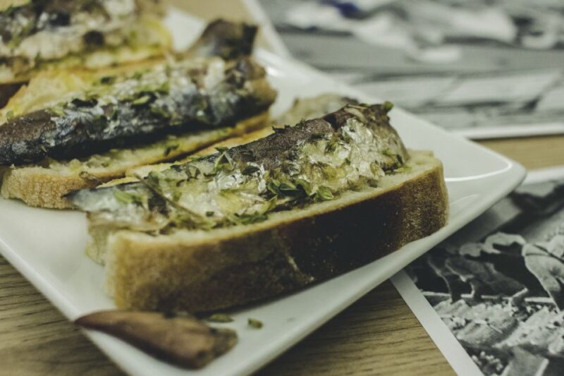 Porto: Evening Local Food Crawl with Drink Pairings - The Itinerary in Detail