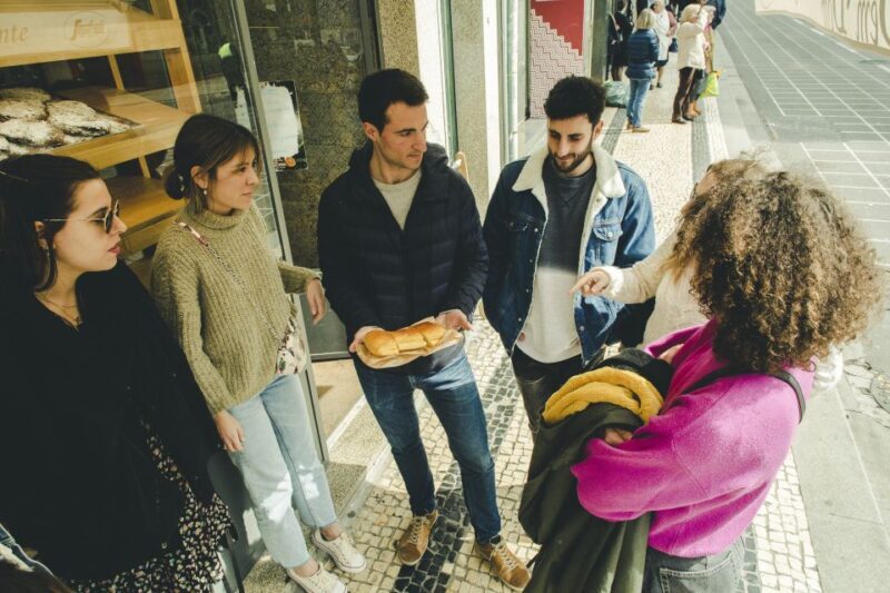 Porto: Evening Local Food Crawl with Drink Pairings - FAQs