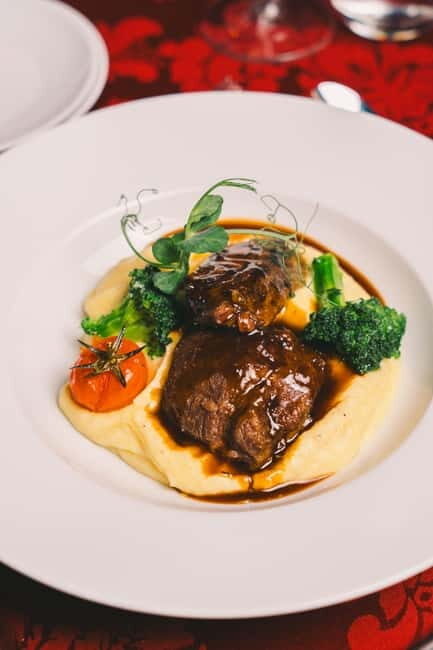 Porto: Fado Show & Dinner: A Night of Fado & Fine Dining - Key Points