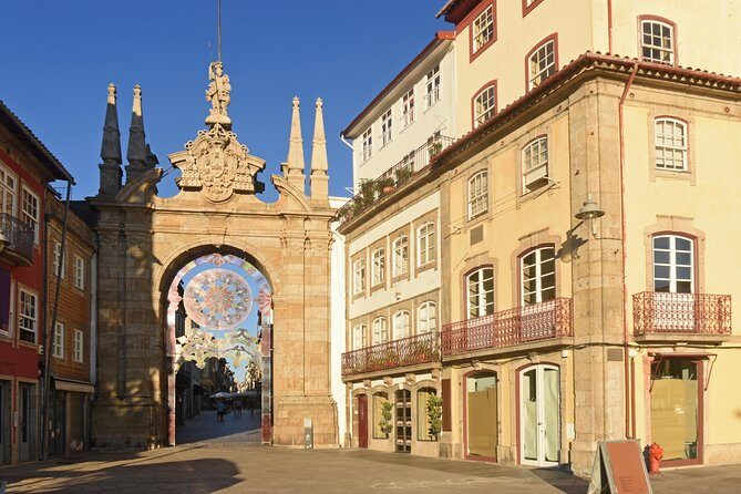 Porto: Guimaraes & Braga Small Group Tour with Lunch and Tickets - Who Is This Tour Perfect For?