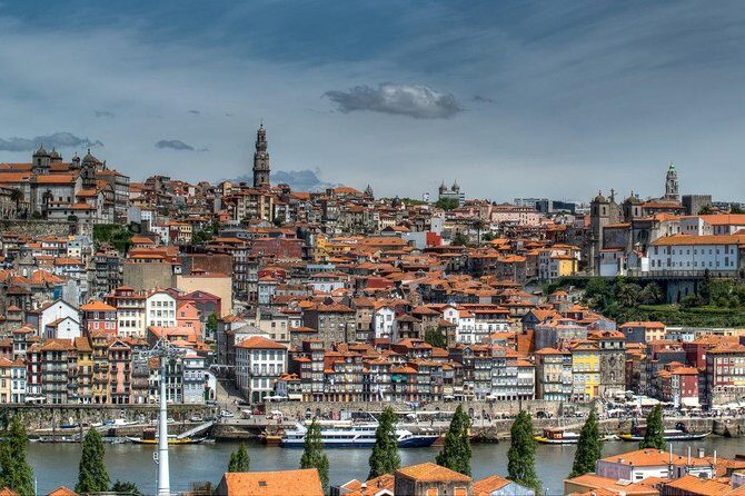 Porto Half-Day Private Tour with Tuk Tuk and Lello Bookstore - Authentic Local Vibe and Scenic Views