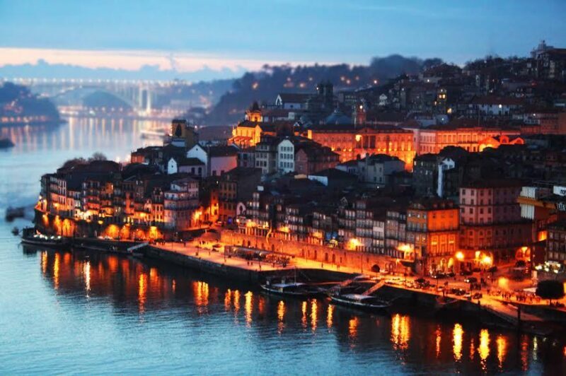 Porto: Half-Day Small Group City Tour with port wine tasting - An In-Depth Look at the Porto Small-Group Tour