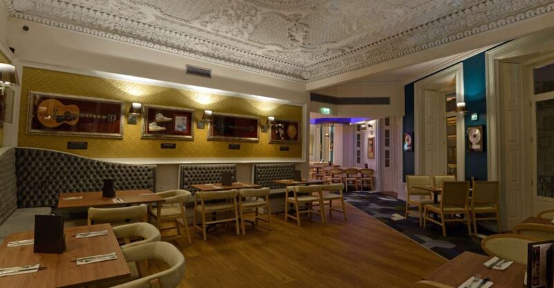 Porto: Hard Rock Cafe Skip-the-Line with Set Menu - Practical Details and Tips