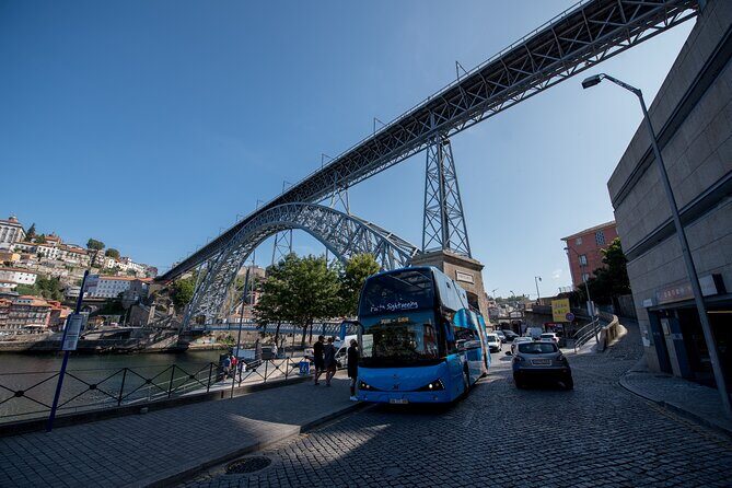 Porto Hop On Hop Off Bus Tour with Wine tasting & Night tour - Comfort & Practicalities