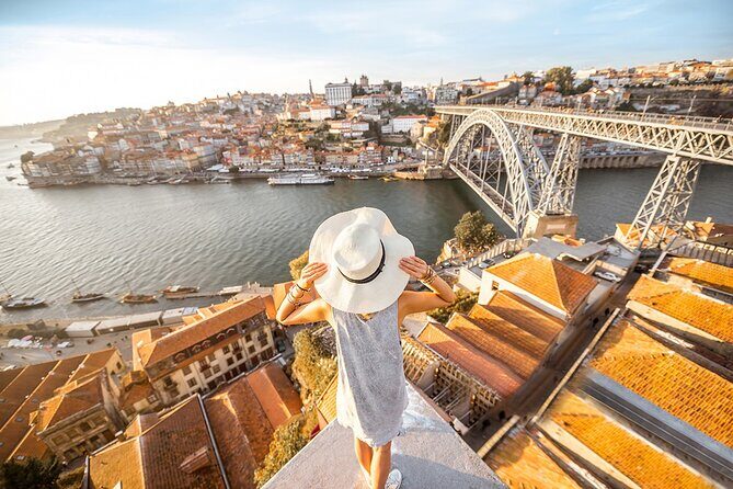 Porto Hop On Hop Off Bus Tour with Wine tasting & Night tour - What the Reviews Say