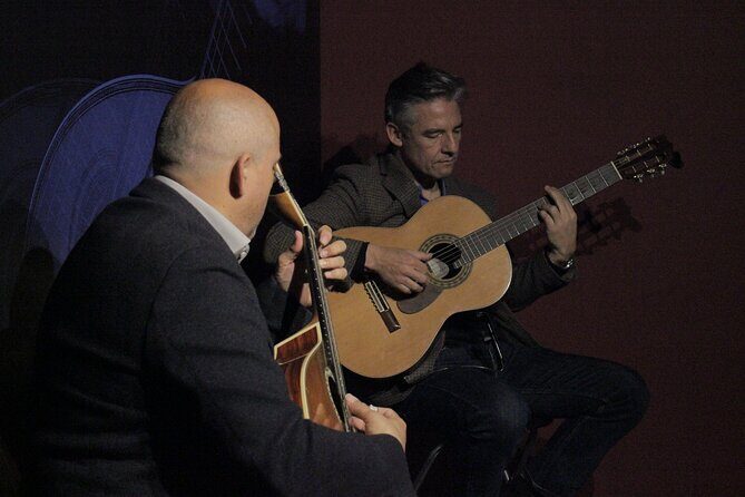 Porto: Live Fado with a Glass of Port Wine at Casa do Fado Sé - Who Should Book This Tour?