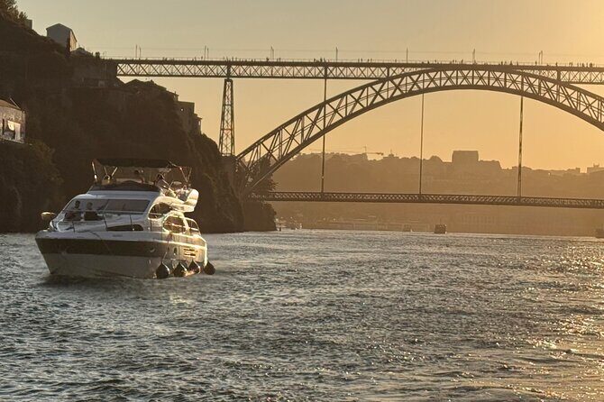 Porto: Luxury Yacht Cruise with Wine Tasting & Snacks - Who Should Book This Experience?