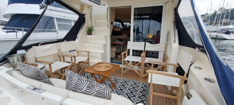 Porto: Luxury Yacht Tour of the 6 Bridges and Douro Estuary - FAQs