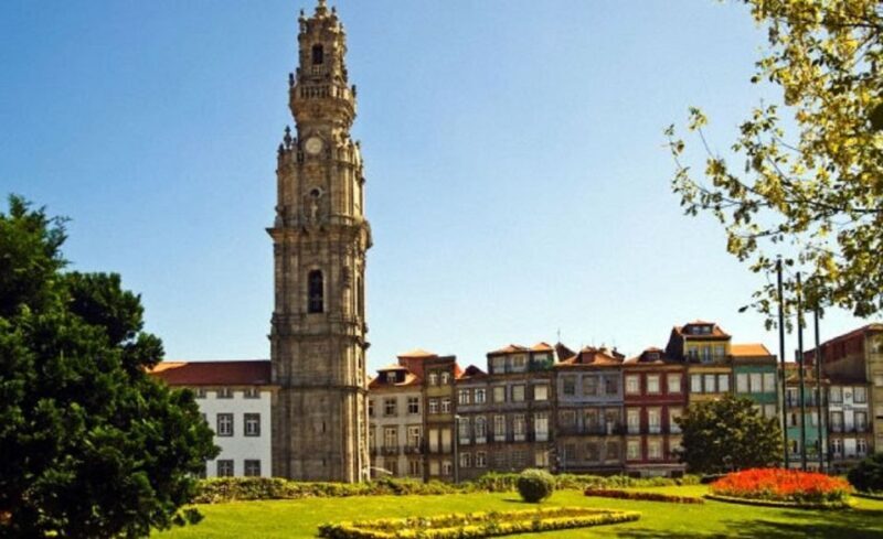 Porto: Old City and Monuments Tour - Key Points