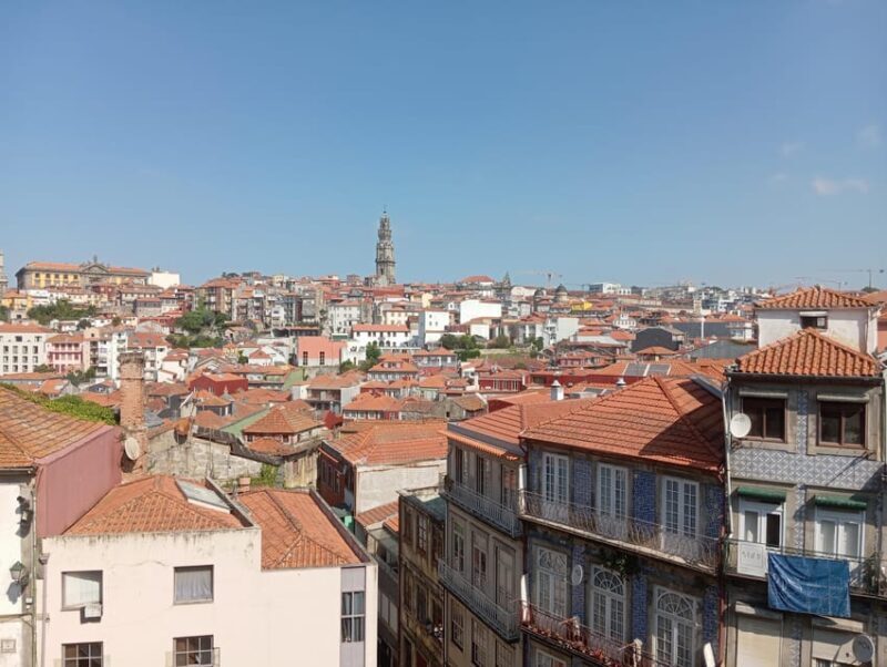 Porto - Old Town Tour with an official guide - Key Points